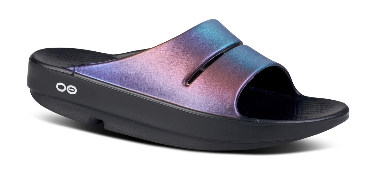 OOFOS Women's OOahh Luxe Recovery Slides, Midnight Spectre – oofos.com.au